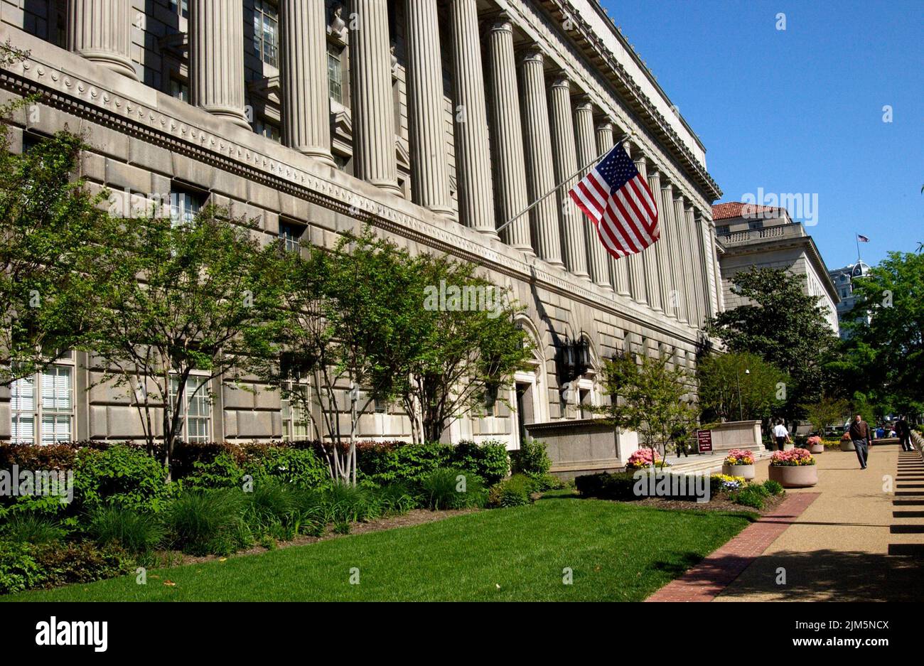 Office of Administration - White House Visitor's Center, Secretary's ...