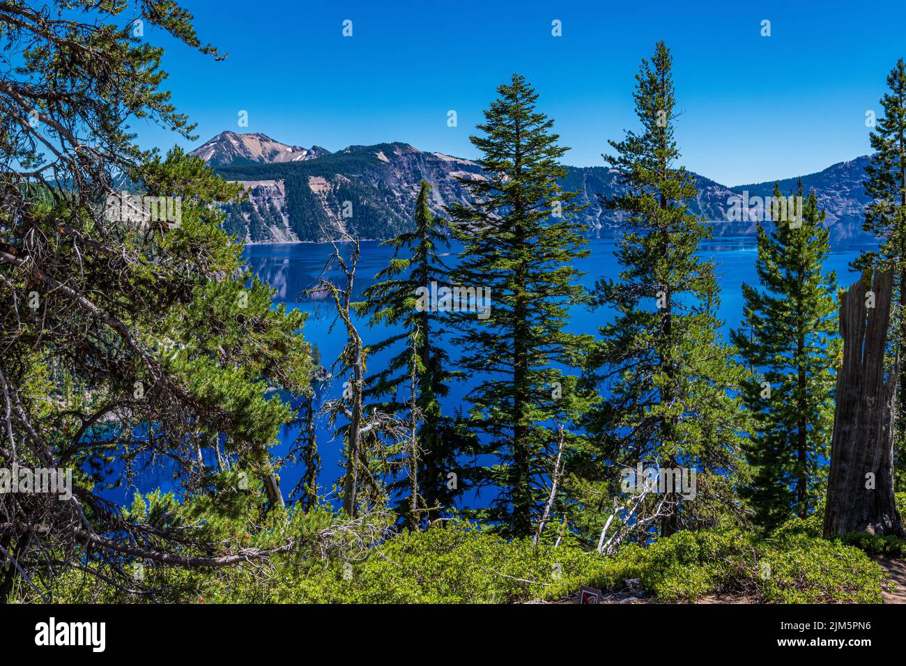 Views of Steel bay in Crater Lake National Park Stock Photo - Alamy