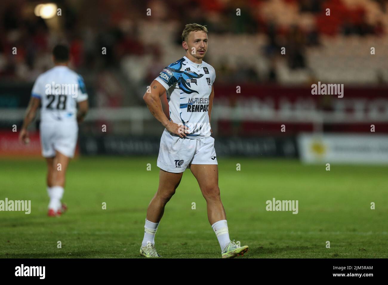 Olly Ashall-Bott #27 of Toulouse Olympique during the game Stock Photo ...