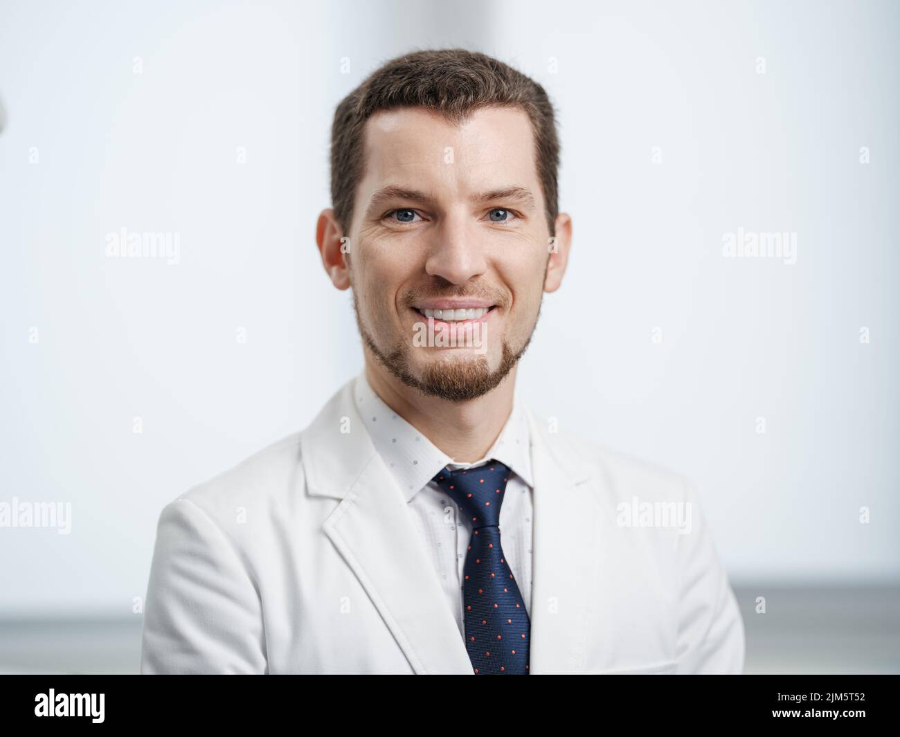 White lab coat hi-res stock photography and images - Alamy