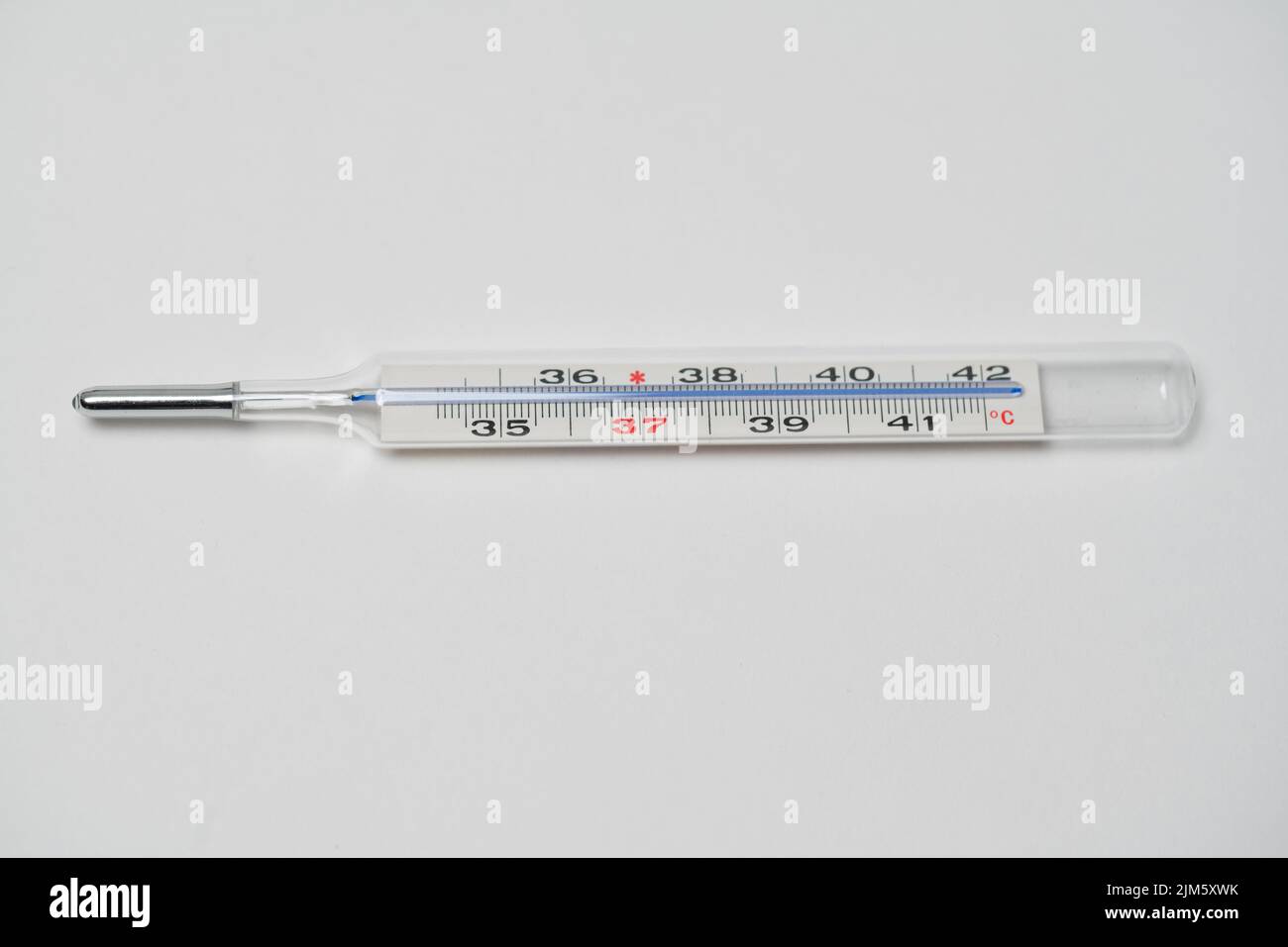Mercury in glass thermometer hi-res stock photography and images - Alamy