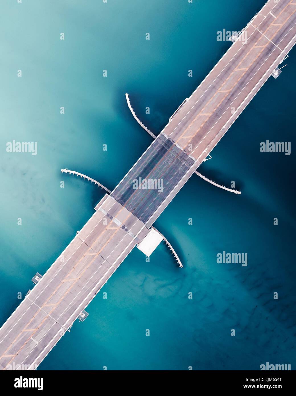 A Top view of ship bridge in a open clear sea Stock Photo - Alamy