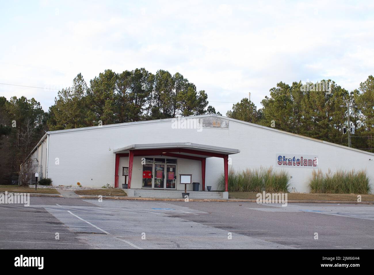 Augusta, Ga USA - 12 25 21: Vintage throw back Skateland Roller skate ...