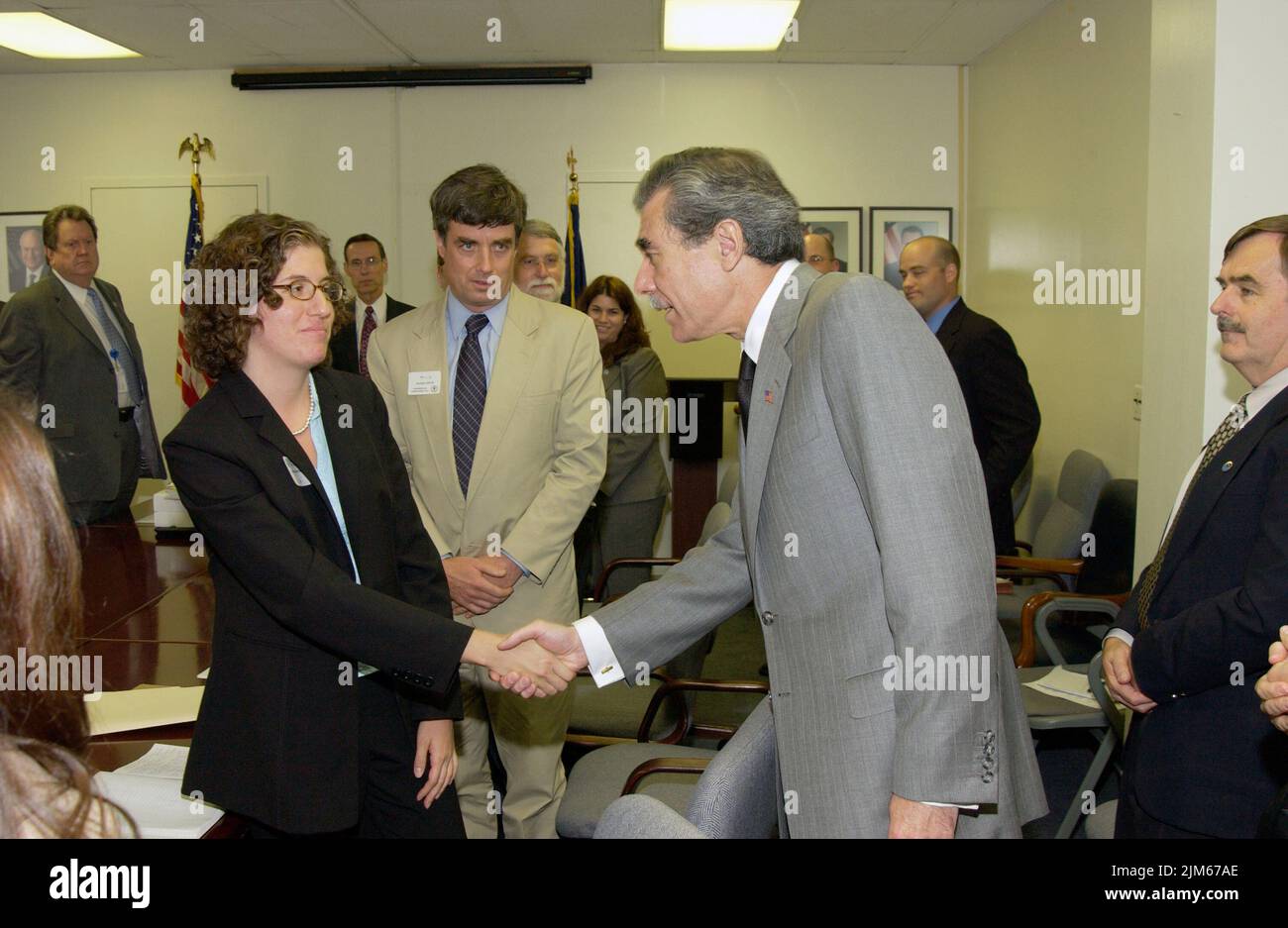 Office of the Secretary - Secretary Carlos Gutierrez Drop-By NOAA ...