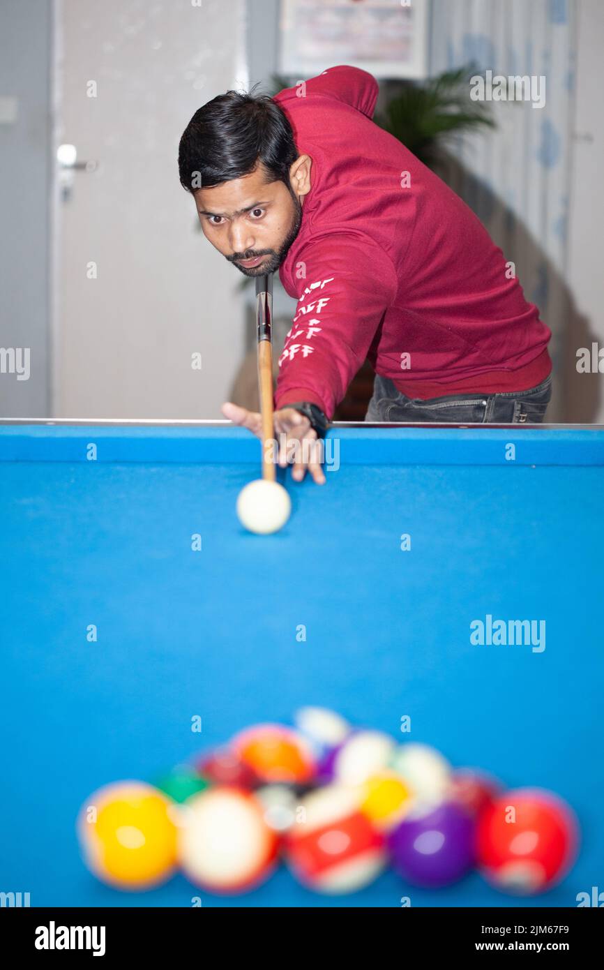 Snooker, billiard balls, pool game table, Cue ball, striped ball, pool ...