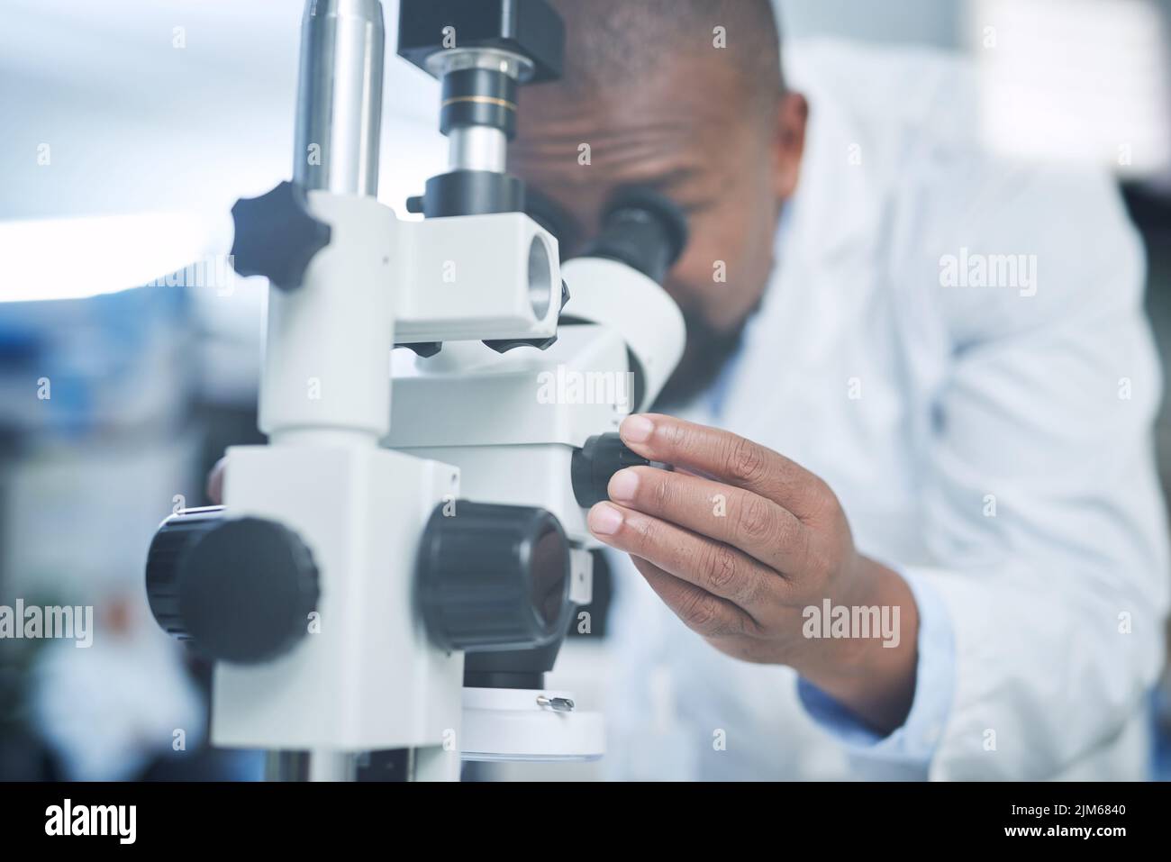 Using laboratory equipment hi-res stock photography and images - Alamy