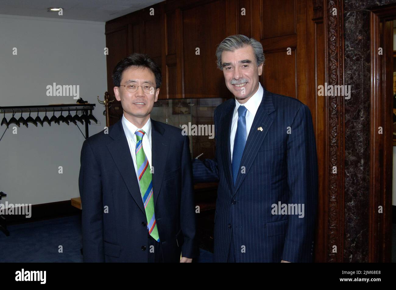 Office of the Secretary - Secretary Carlos Gutierrez with Korean Min ...