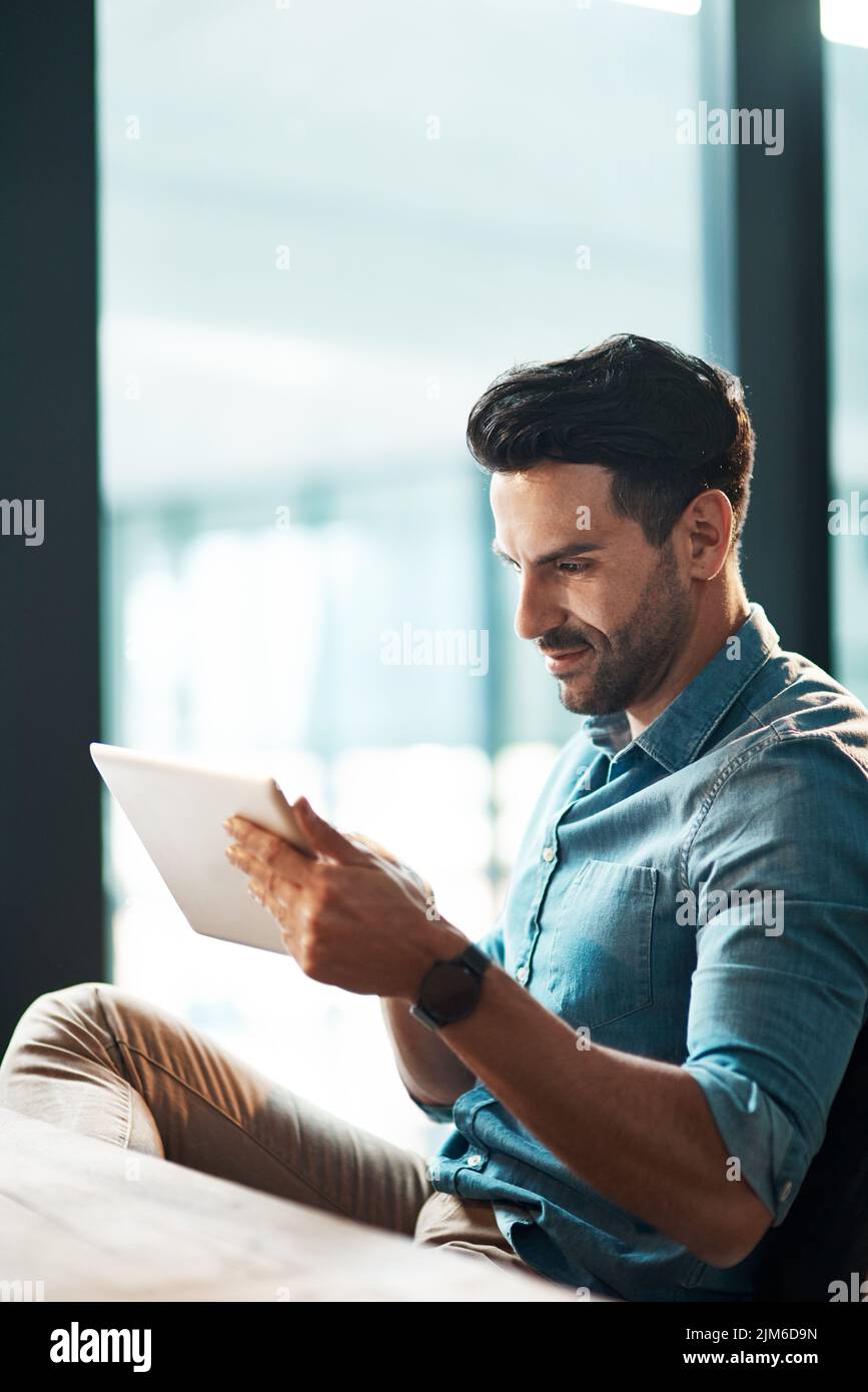 Modern typing hi-res stock photography and images - Alamy