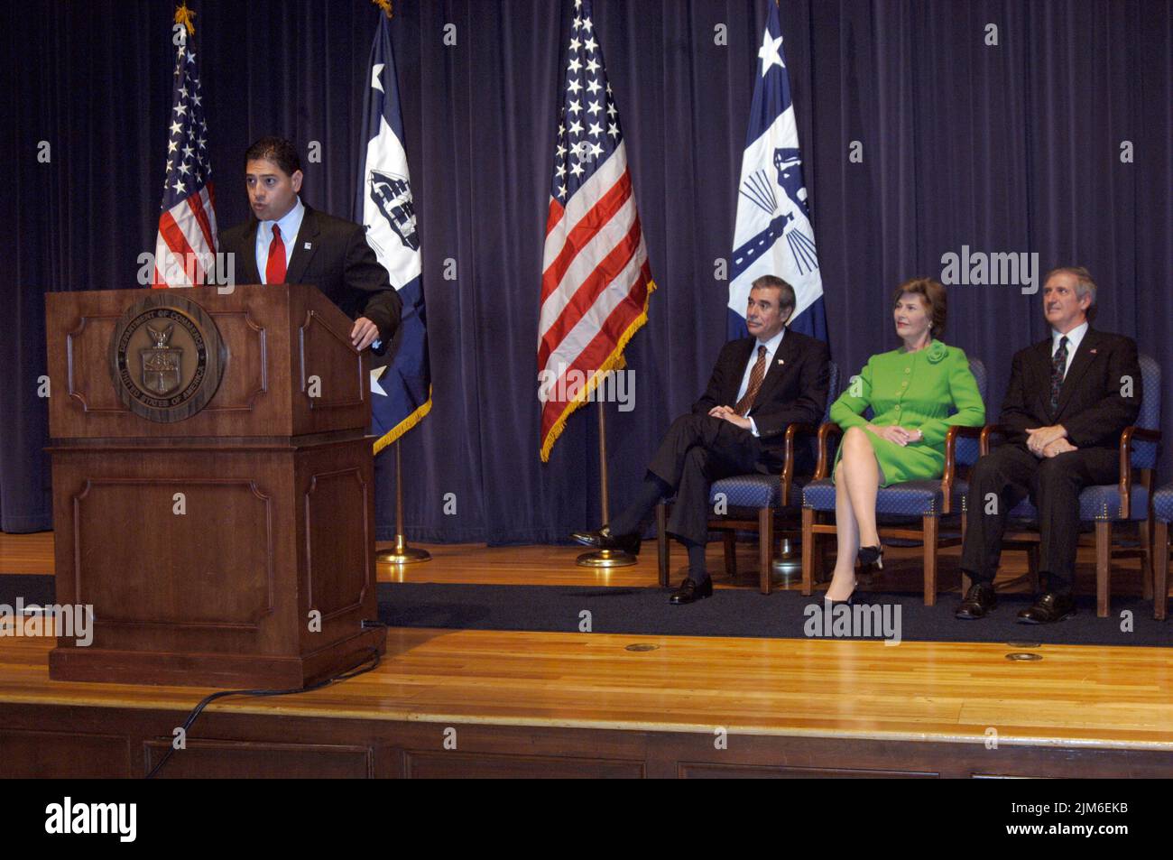 Office of the Secretary (Carlos Gutierrez) - Israel Hernandez Swearing ...