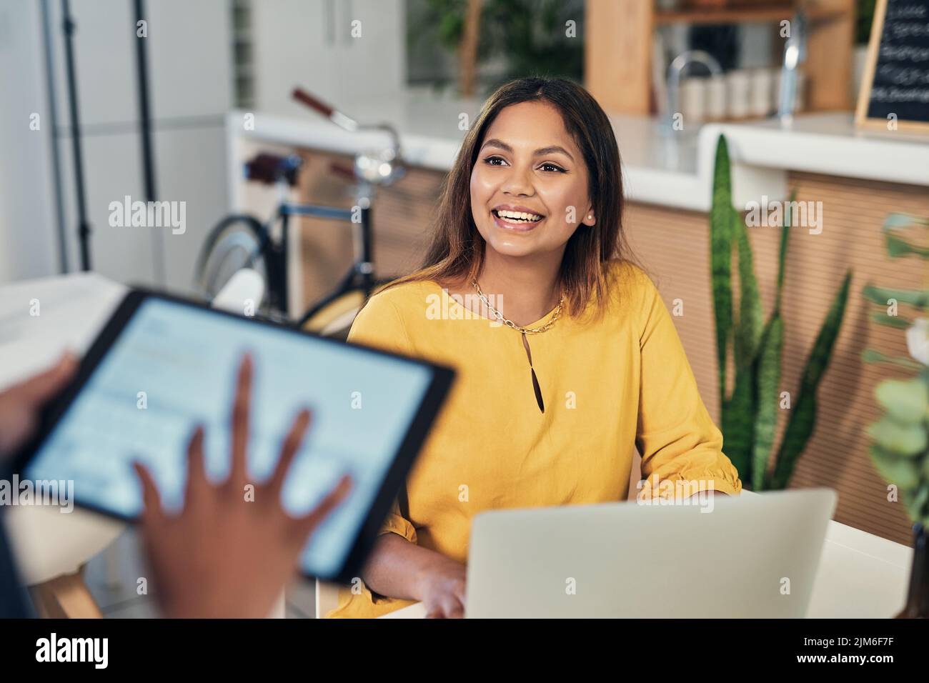 Placing food order hi-res stock photography and images - Alamy