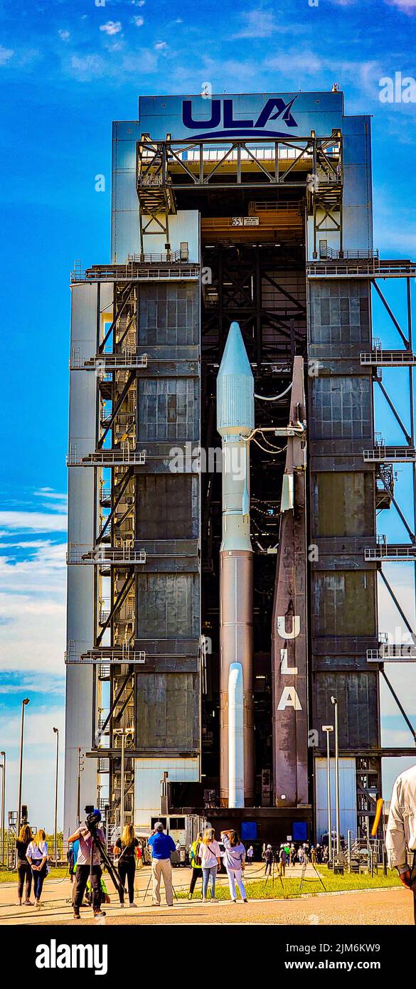 The Atlas V 421 rocket, rolls out of the Vehicle Integration Facility ...