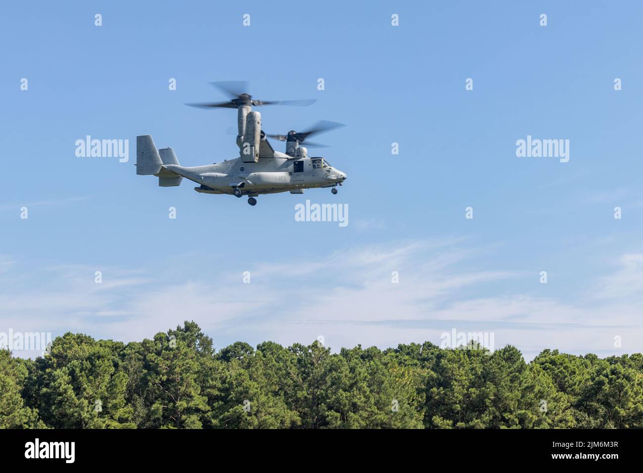 U.S. Marines with Marine Medium Tiltrotor Squadron 266, 2nd Marine Air ...
