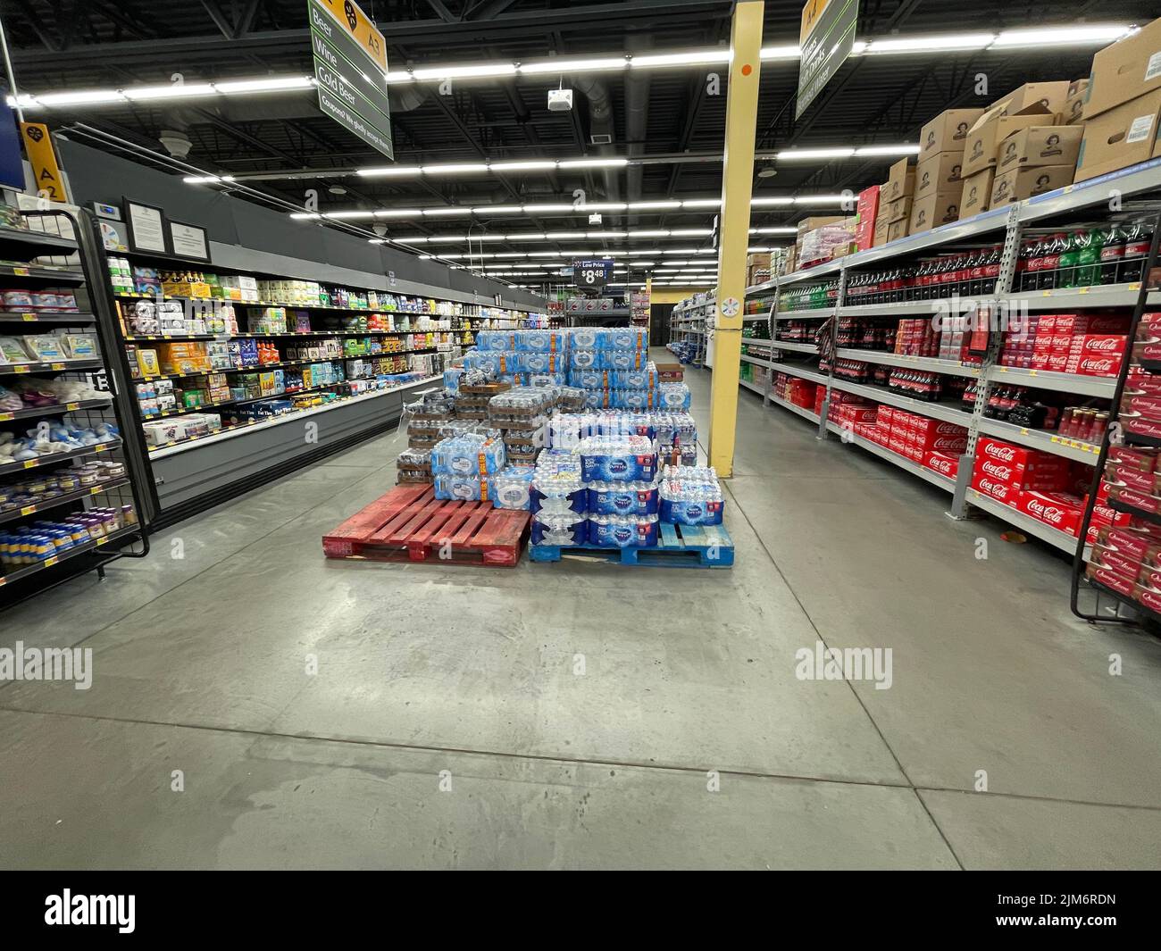 Augusta, Ga USA - 11 28 21: Walmart interior empty pallet on floor ...