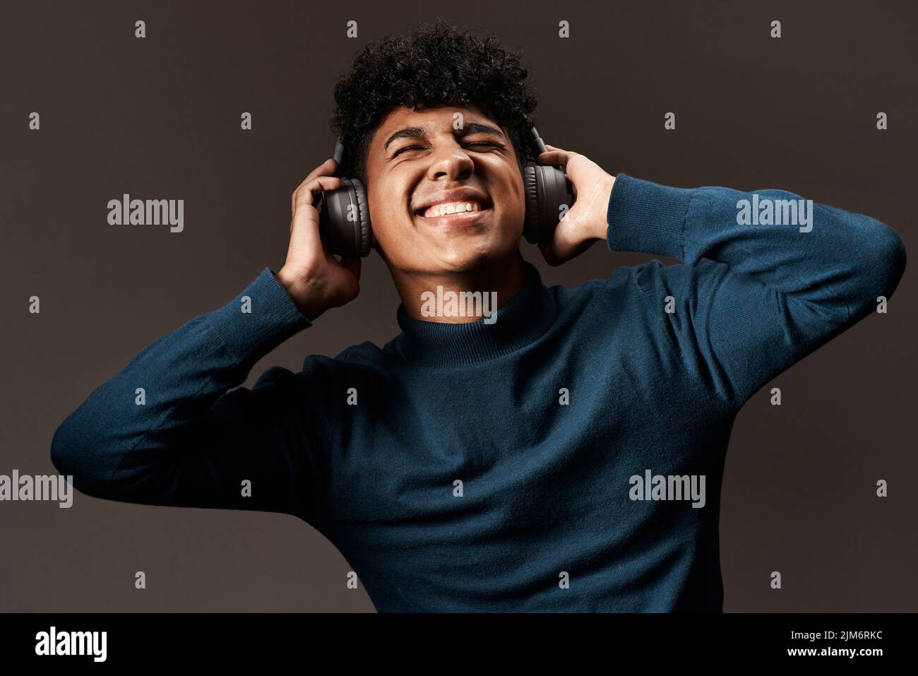 Headphones background hi-res stock photography and images - Alamy