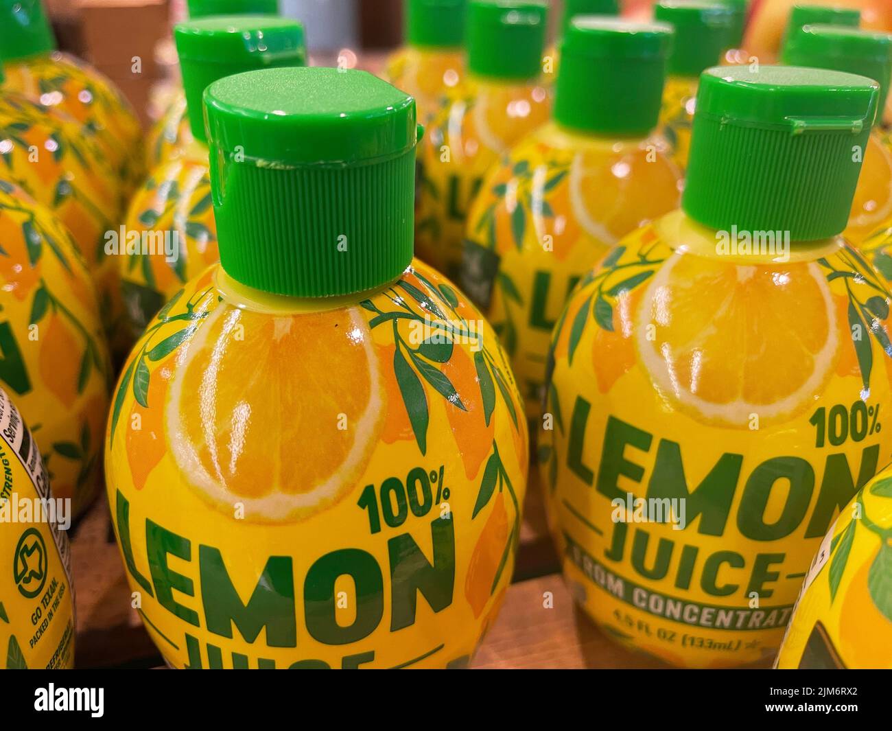 Bottle of lemon juice hi-res stock photography and images - Alamy