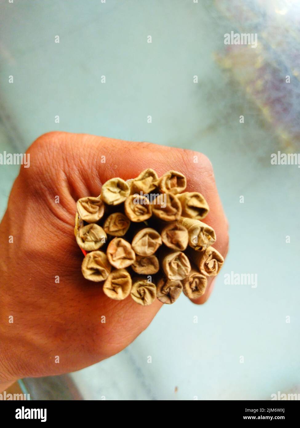 Desi bidi hi-res stock photography and images - Alamy