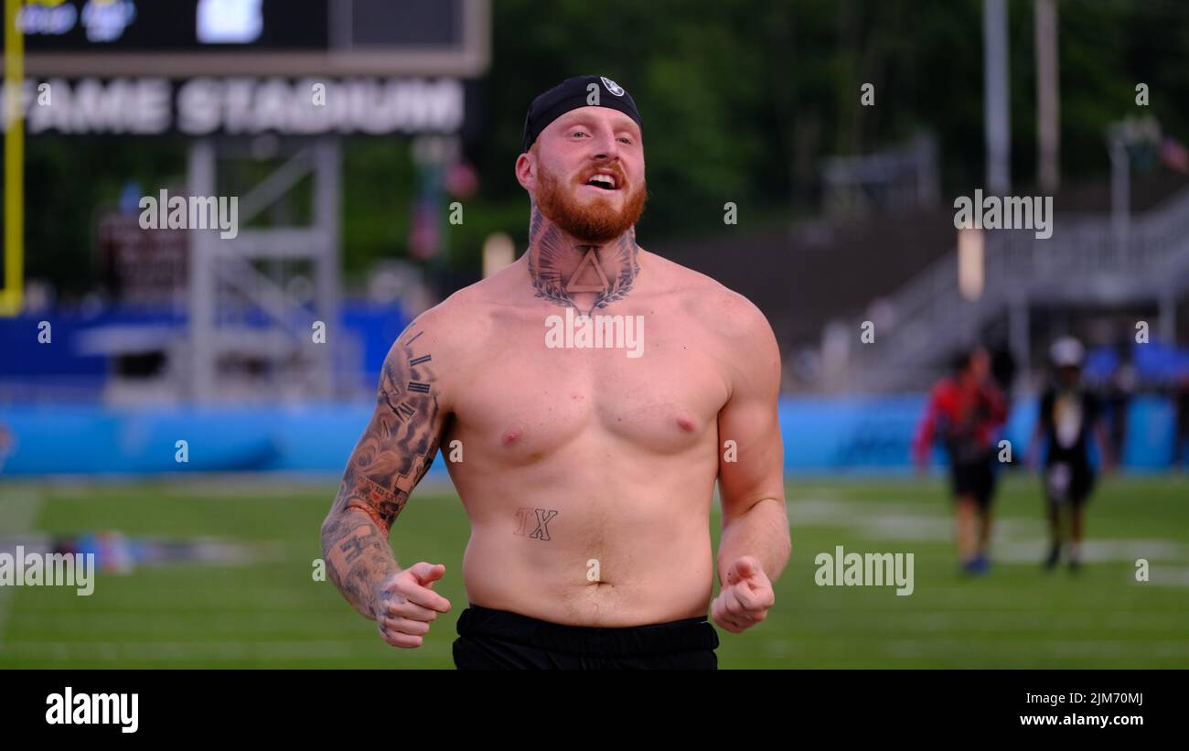 Maxx crosby hi-res stock photography and images - Alamy