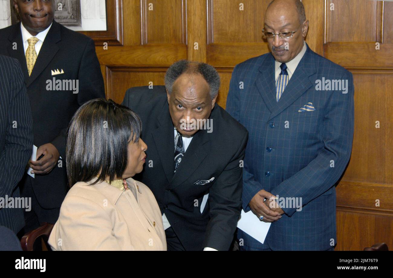 Office of the Secretary (Carlos Gutierrez) - Swearing-In Darryl Jackson ...