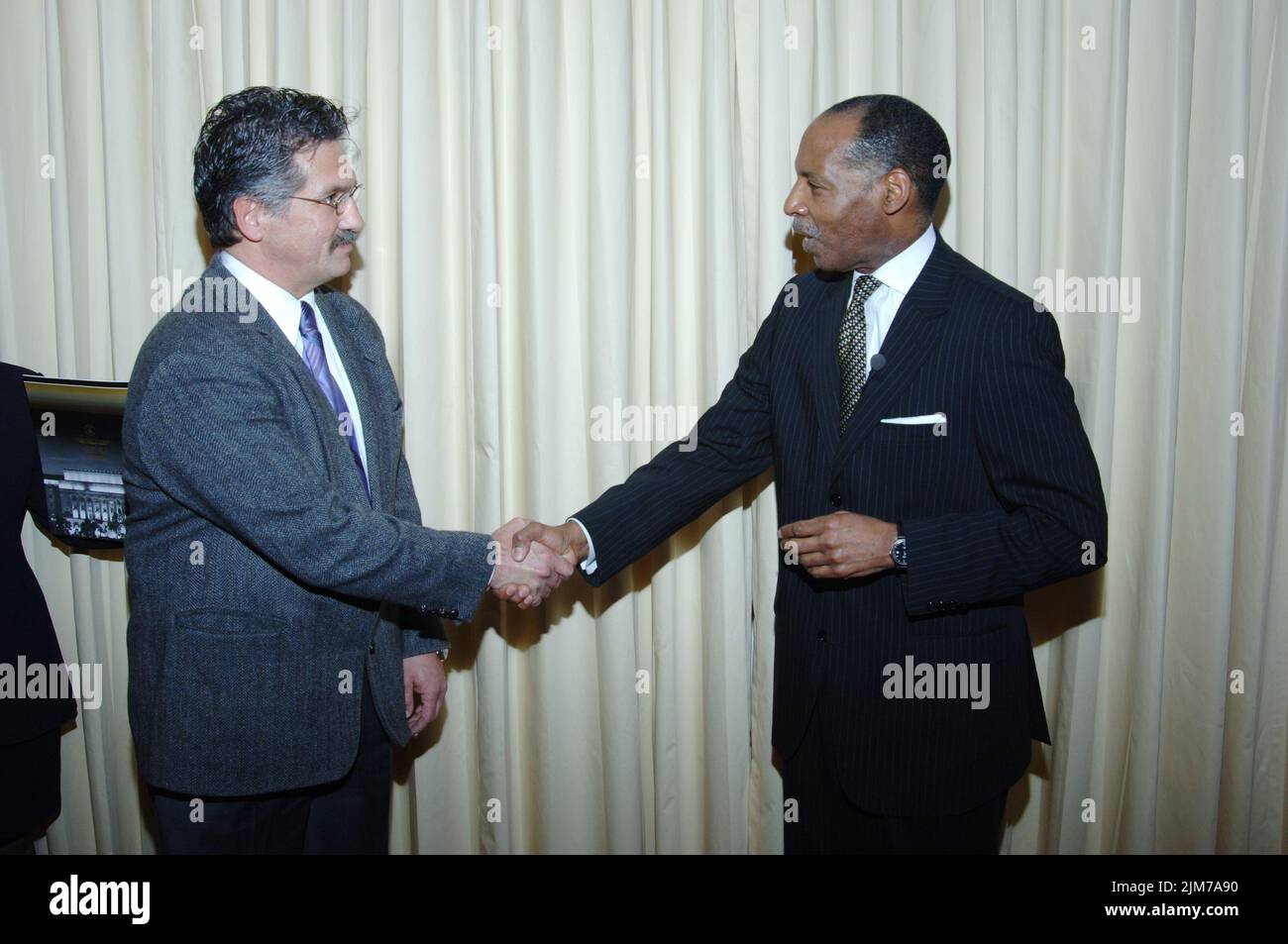 Office of Inspector General - Ribbon Cutting Stock Photo - Alamy