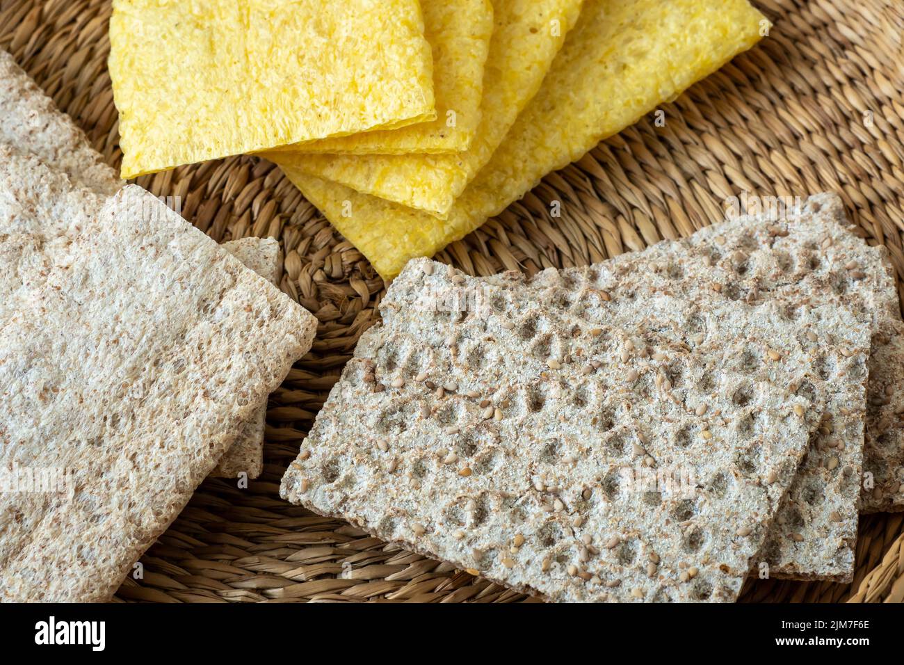 Wholegrain crispbread with sesame seeds Stock Photo - Alamy