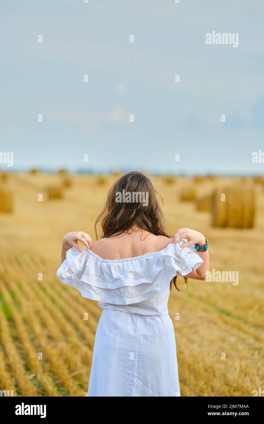 Woman sundress rear view hi-res stock photography and images - Alamy