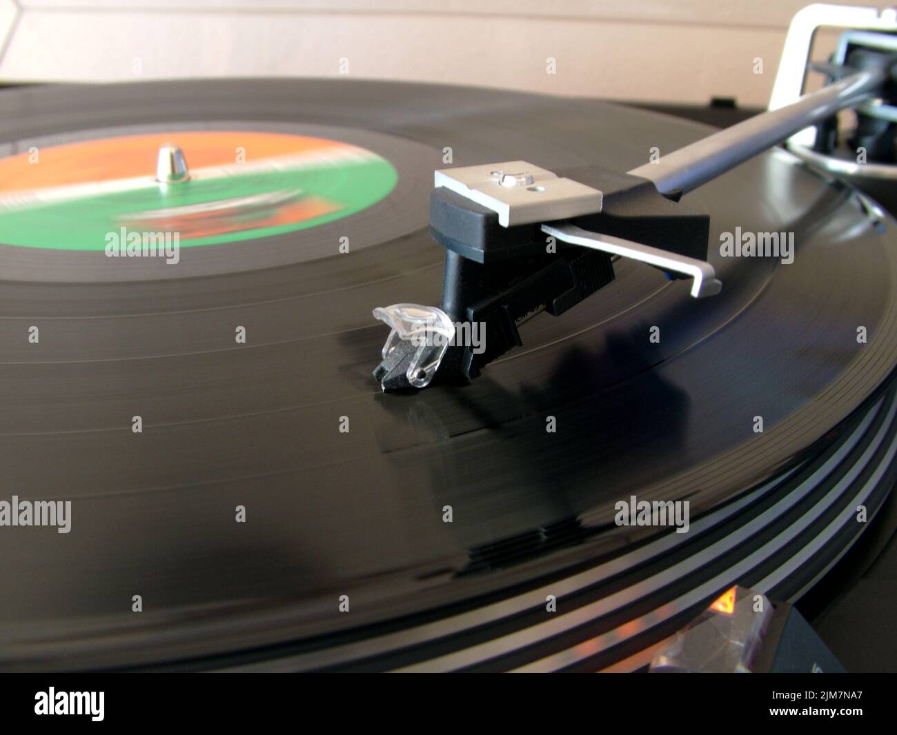 Record player arm hi-res stock photography and images - Alamy