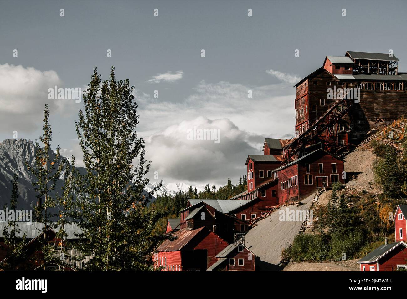 A scenic view of Kennecott Mines National Historic Landmark in McCarthy ...