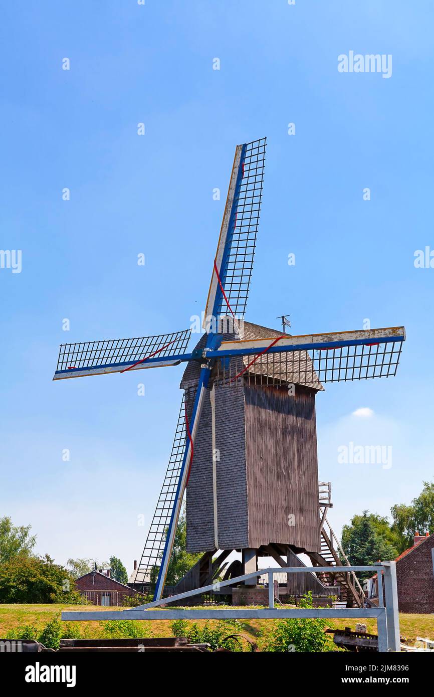 Blade old windmill hi-res stock photography and images - Alamy