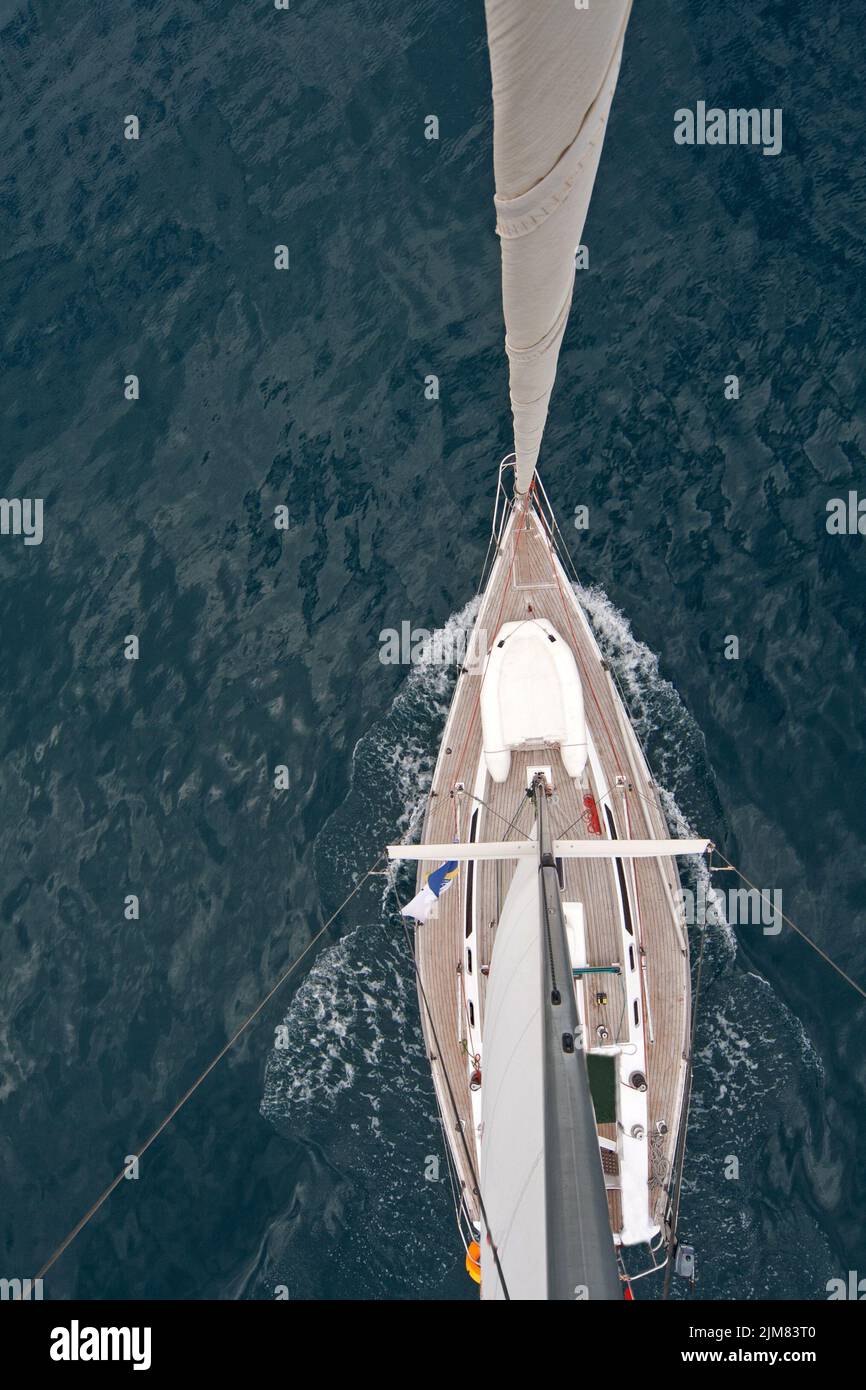 Top view of sailing boat Stock Photo - Alamy