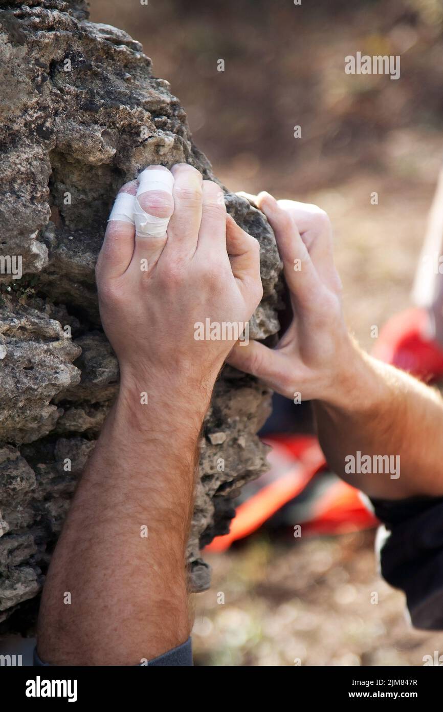 Climbers hand hold hi-res stock photography and images - Alamy