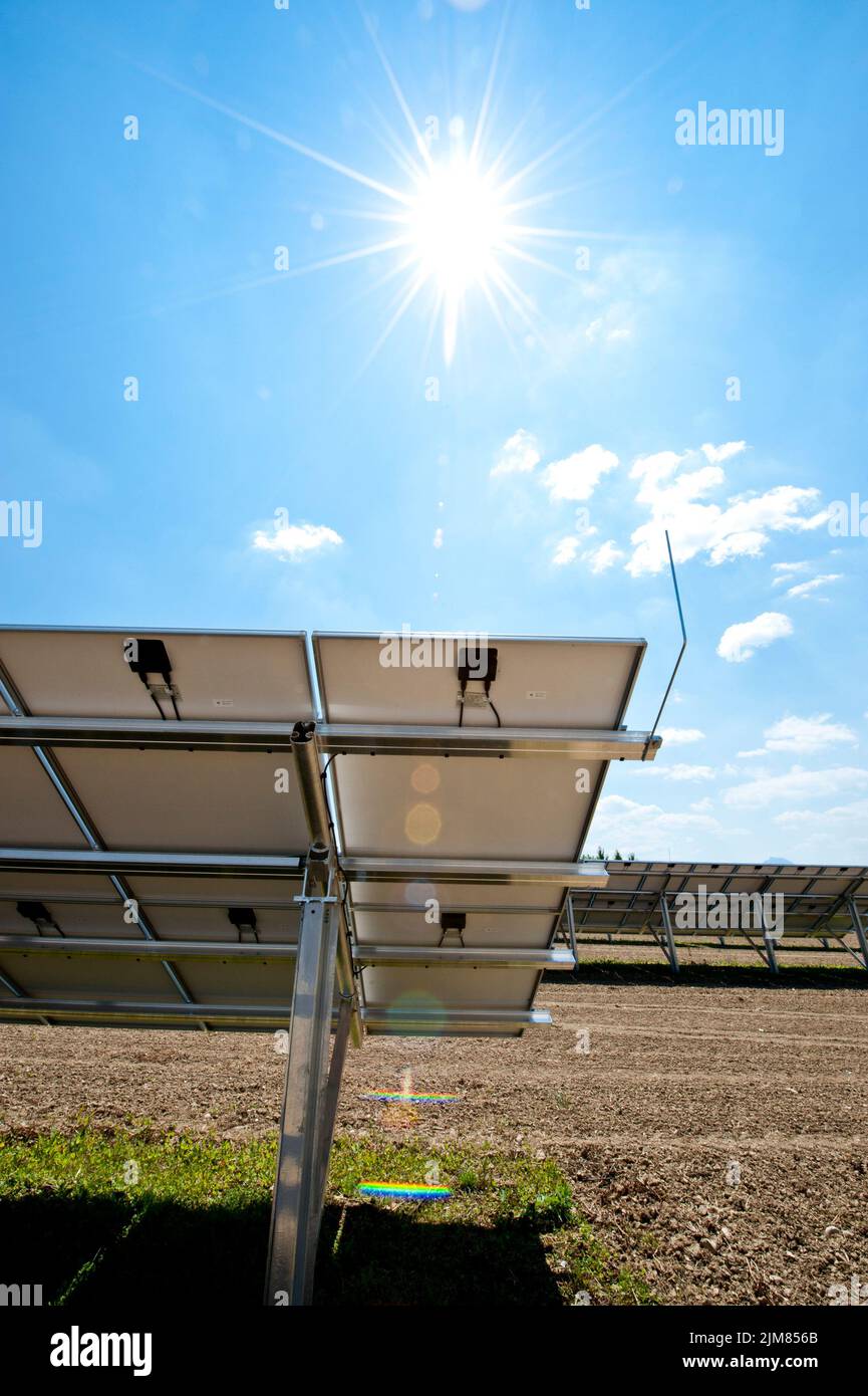 Solar lens flare hi-res stock photography and images - Alamy