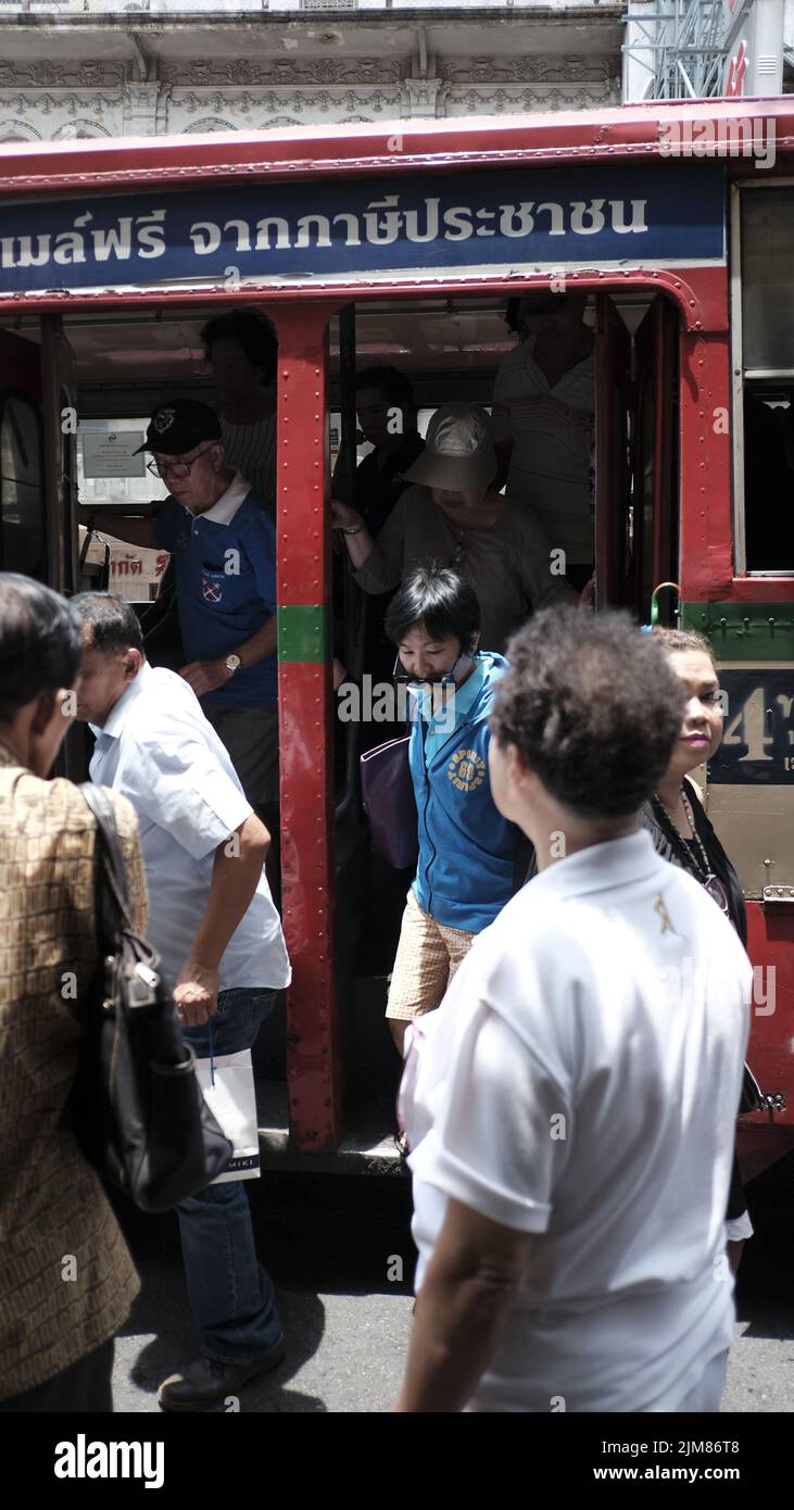 Getting off bus hi-res stock photography and images - Alamy