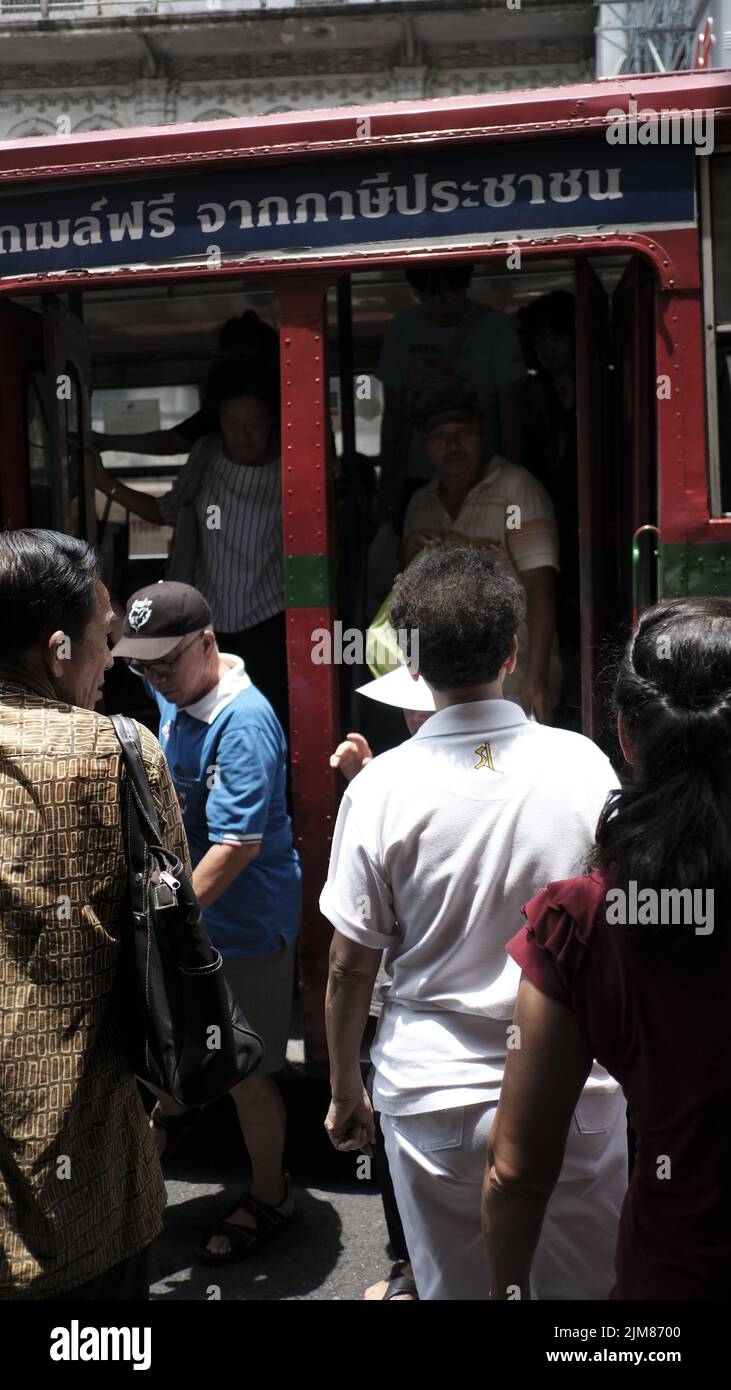 Getting off bus hi-res stock photography and images - Alamy