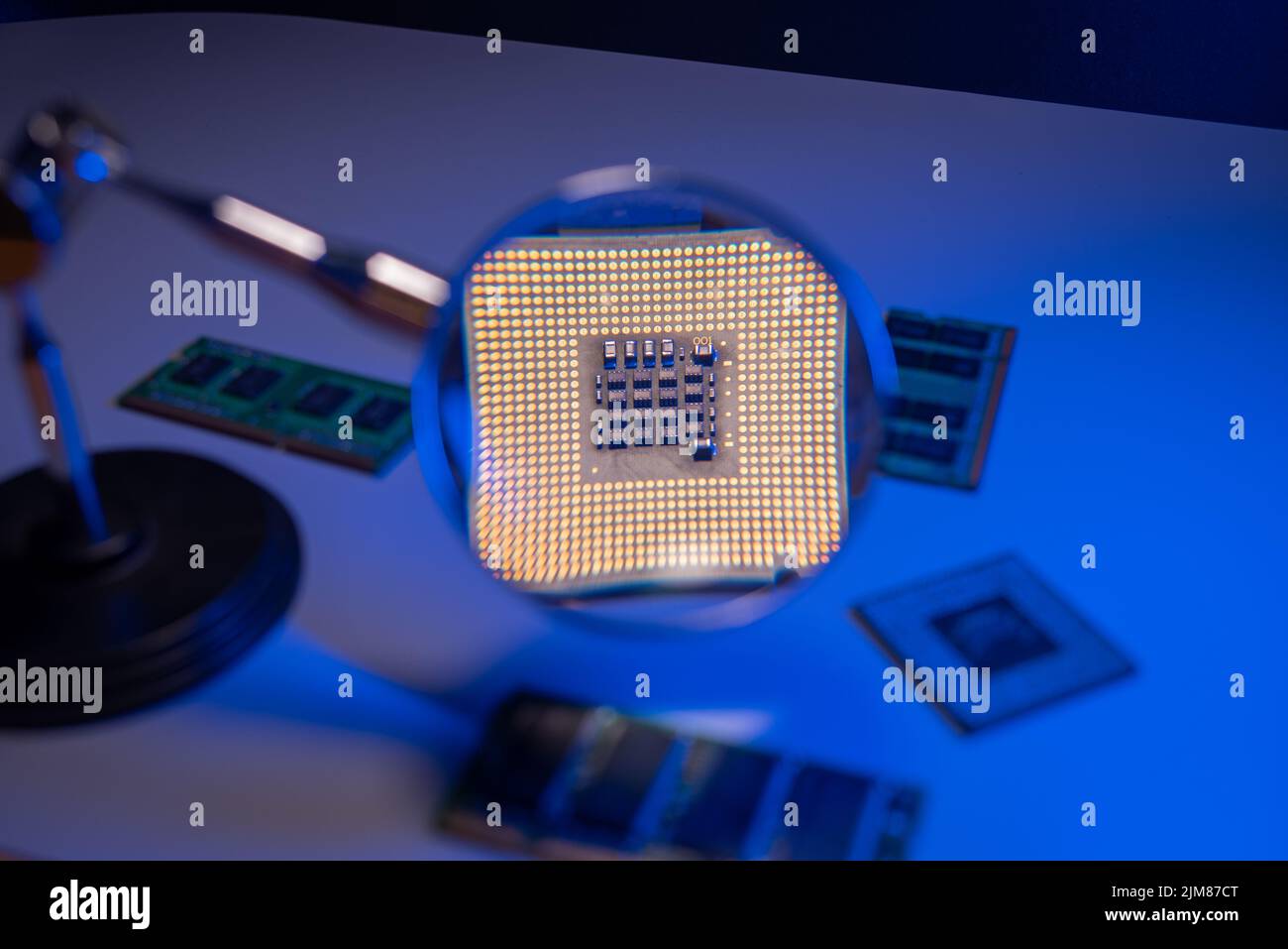 Semiconductor chip cpu hi-res stock photography and images - Alamy