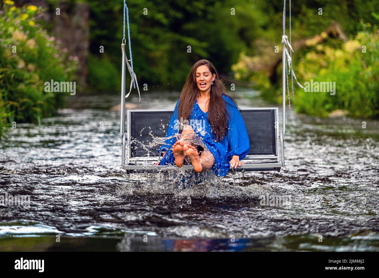Seat river rope swing hi-res stock photography and images - Alamy