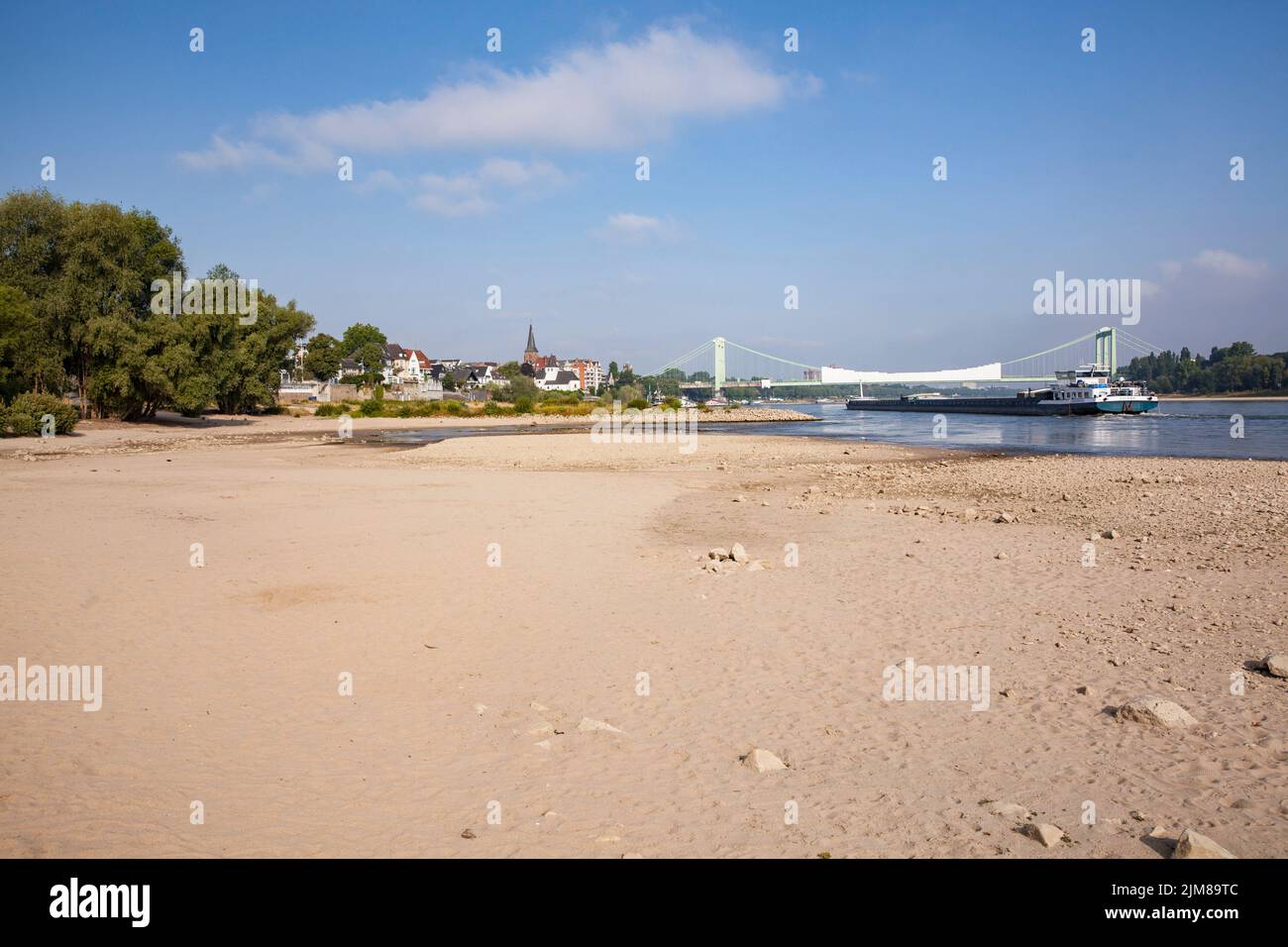 low water level of the river Rhine, July 30, 2022, banks of the river ...