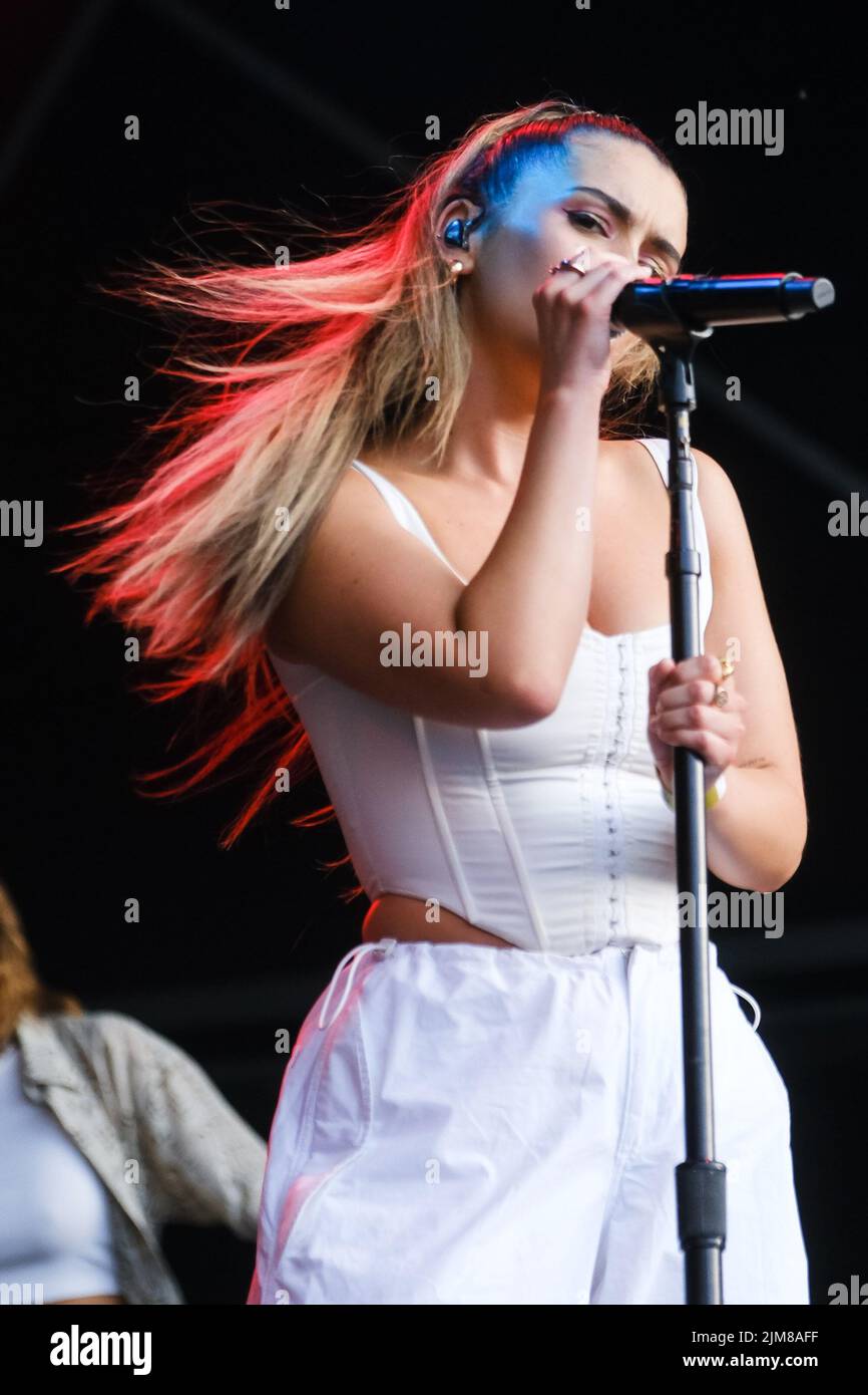 Grace barker hi-res stock photography and images - Alamy