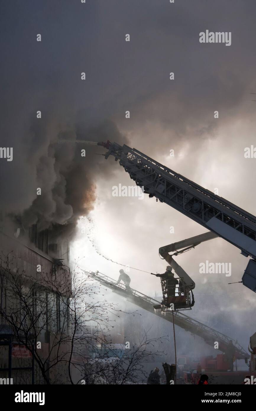 Destruction damaged building exterior ladder hi-res stock photography ...