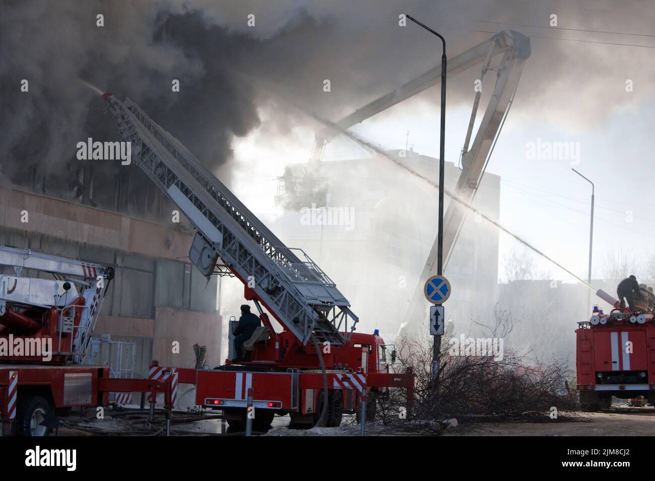 Destruction damaged building exterior ladder hi-res stock photography ...