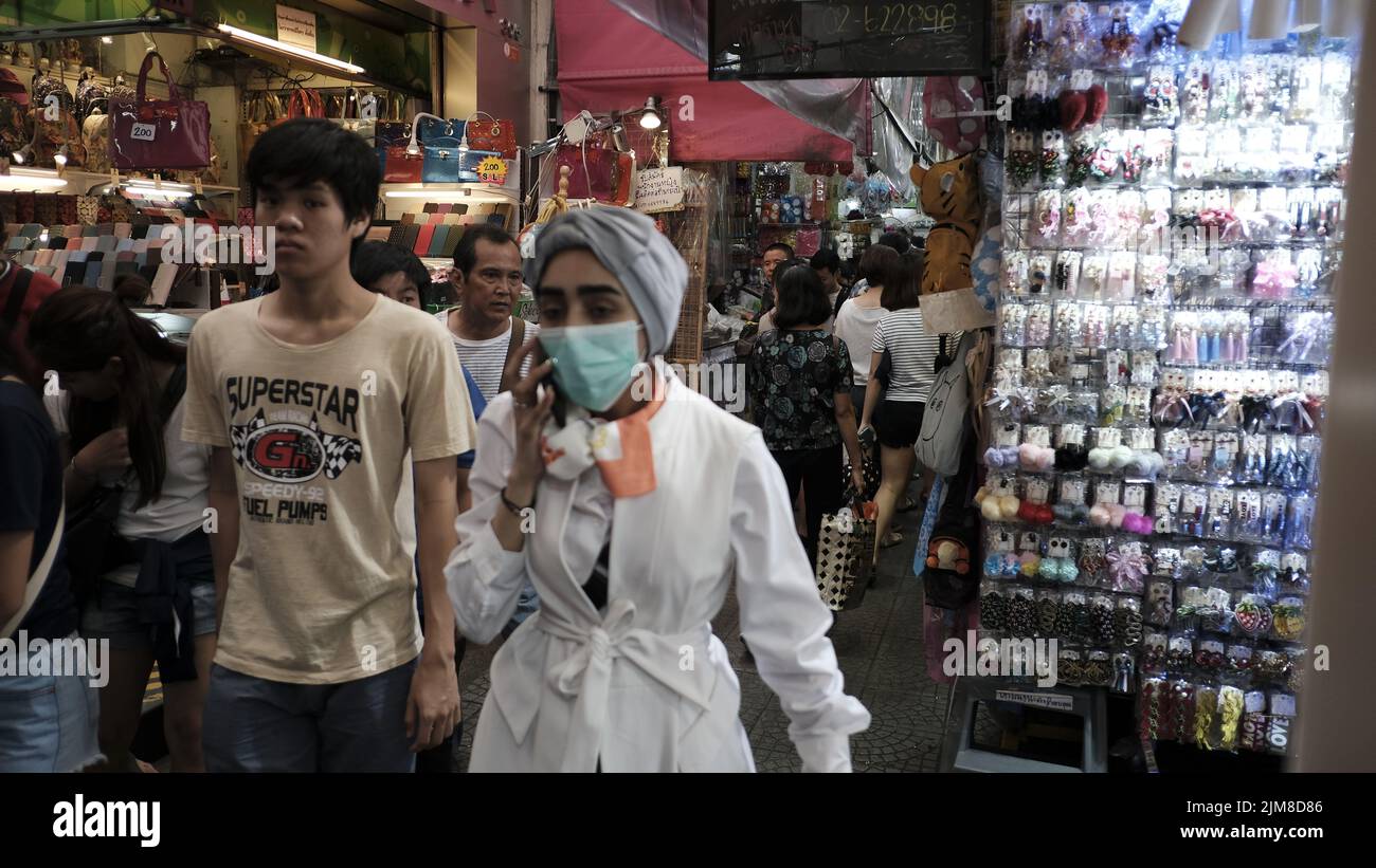 Sampeng market hi-res stock photography and images - Alamy