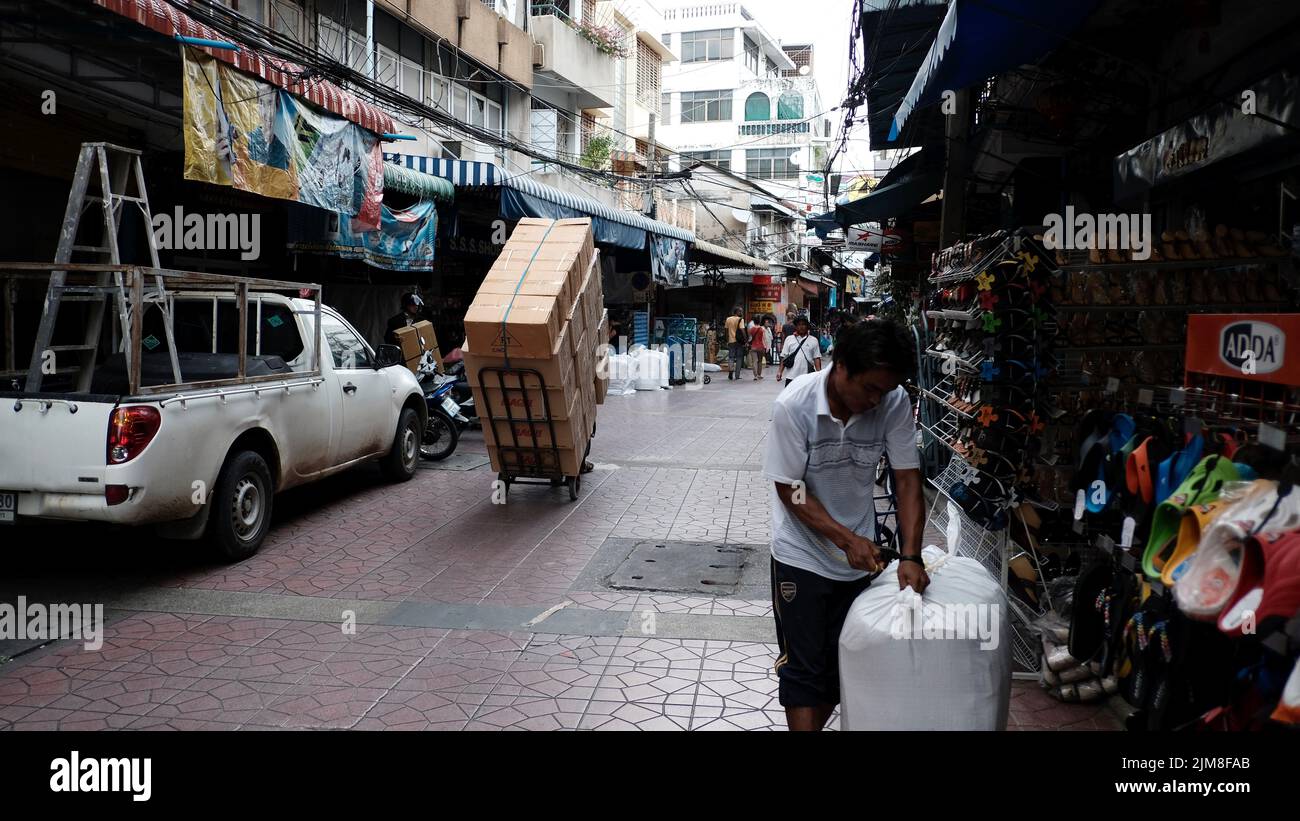 Backside of shops hi-res stock photography and images - Alamy