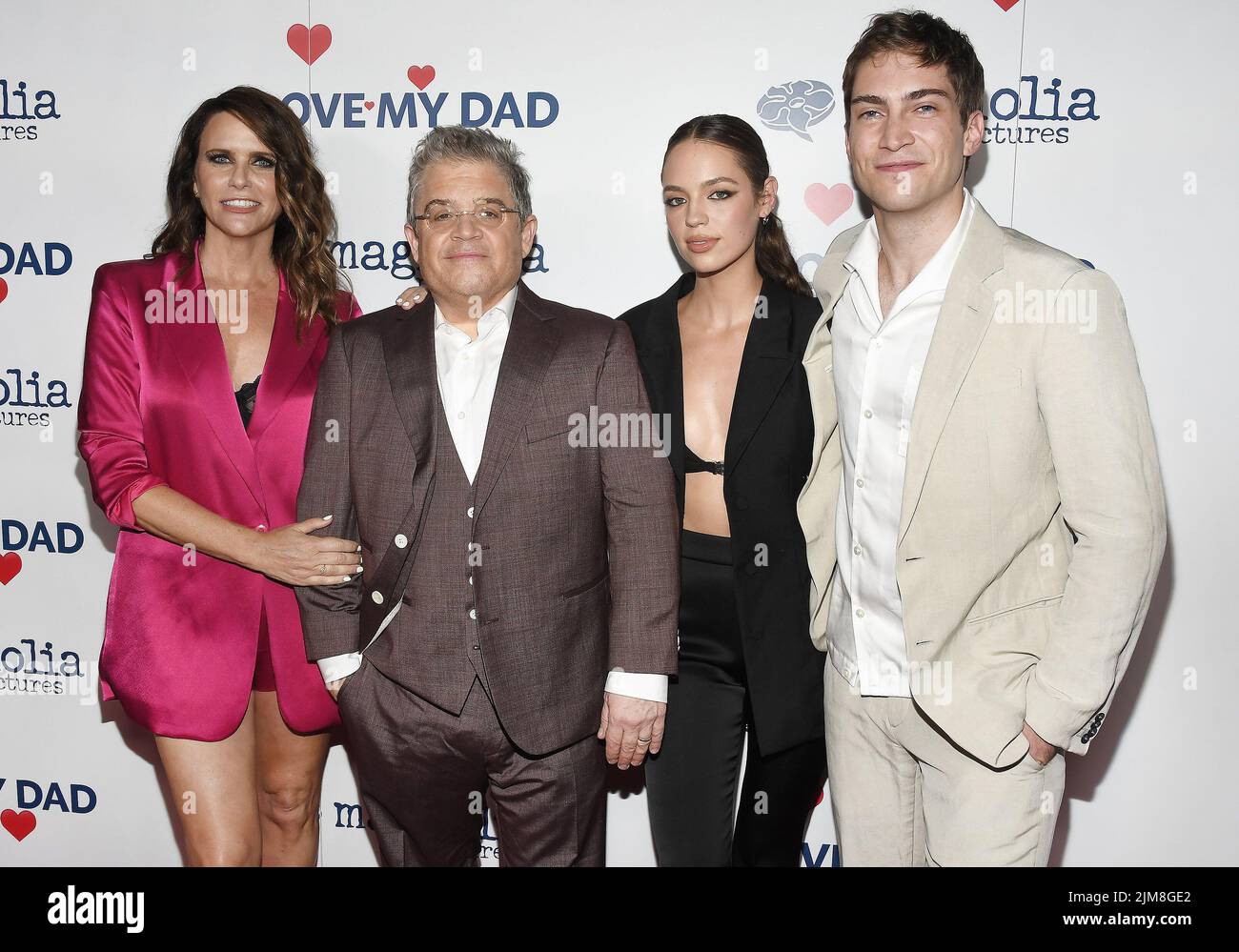 Los Angeles, CA, August 4, 2022. (L-R) Amy Landecker, Patton Oswalt ...