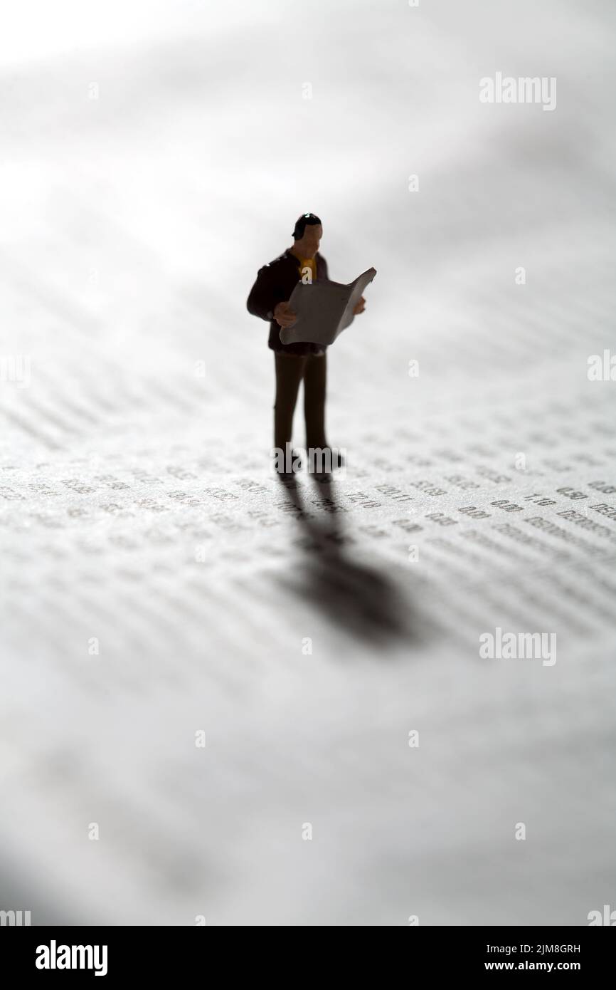 Market figures hi-res stock photography and images - Alamy