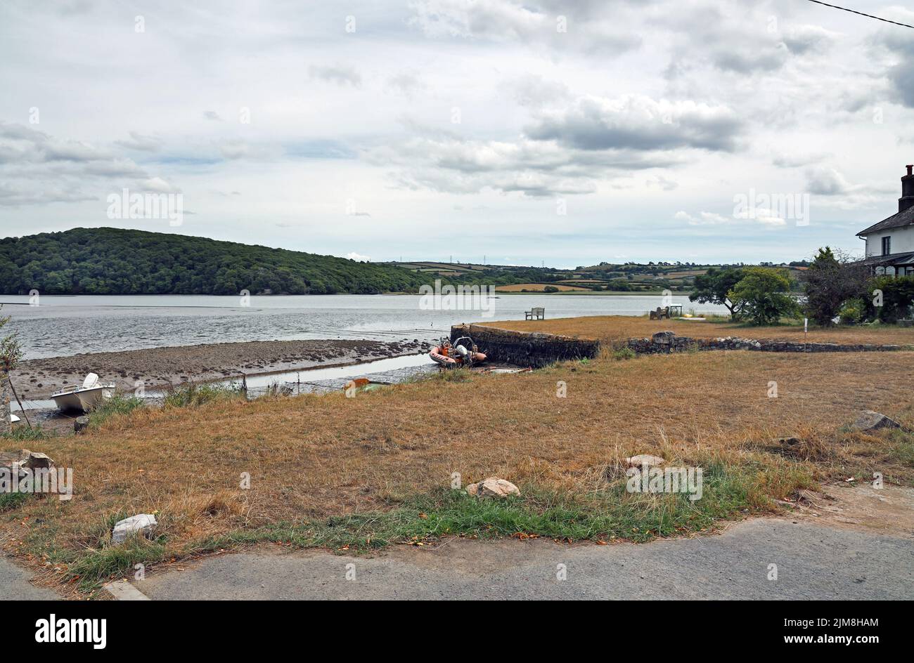 The quayside at the little Devon Village of Bere Ferrers, the grass dry ...