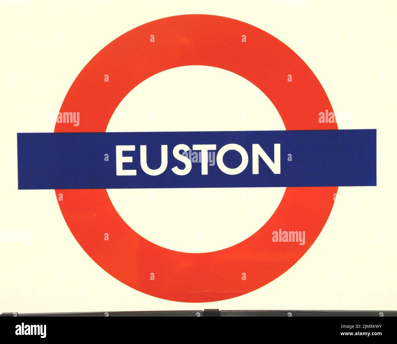 Euston station sign Stock Photo - Alamy