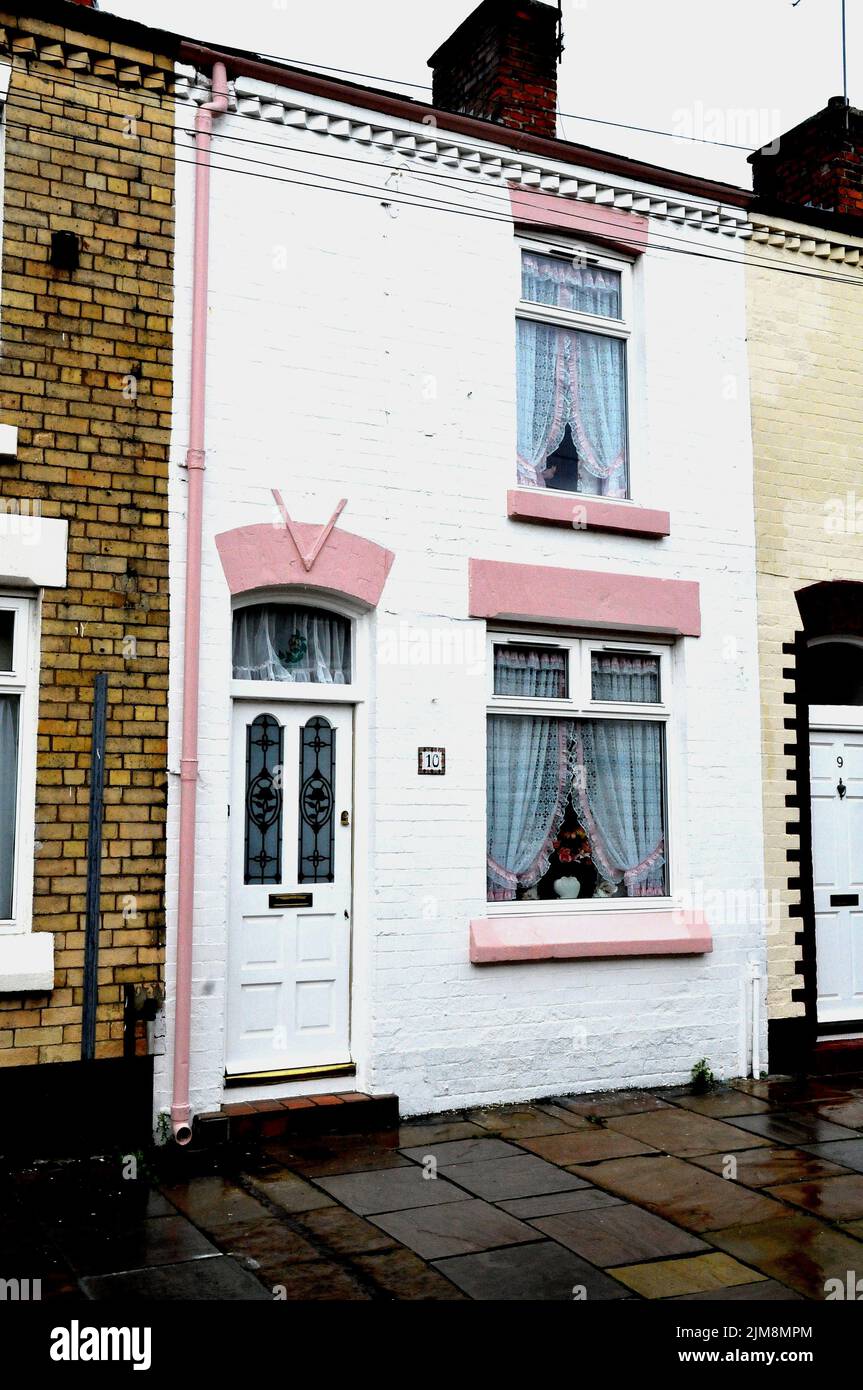 Ringo starr house hi-res stock photography and images - Alamy