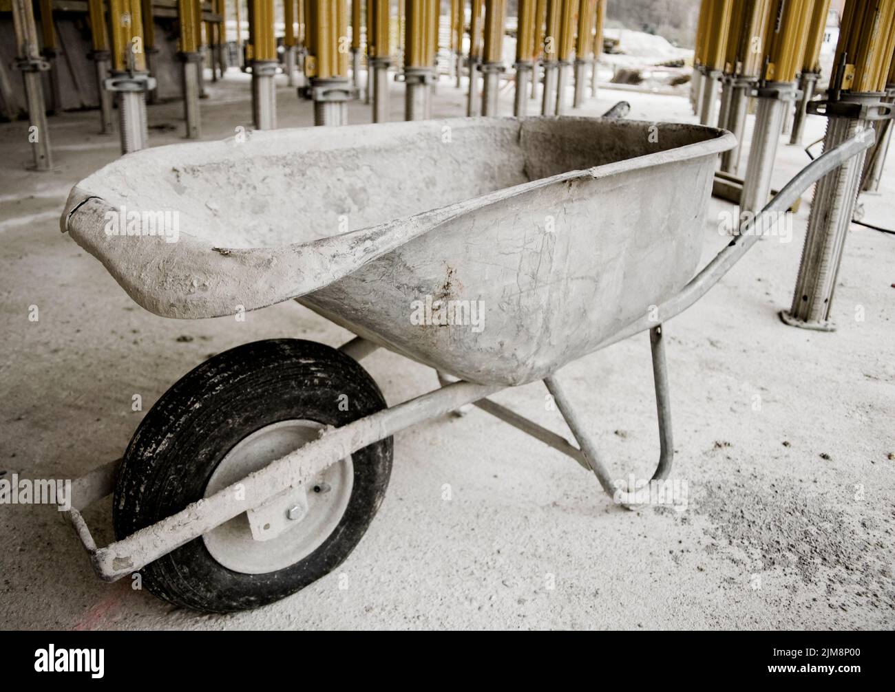 Wheelbarrow load hi-res stock photography and images - Alamy