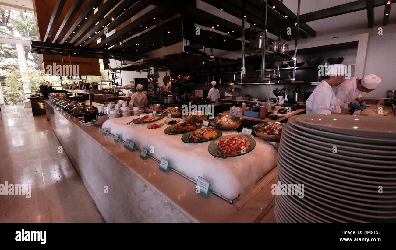Marriott Marquis Queen's Park Upscale Lunch Buffet Bangkok Stock Photo ...