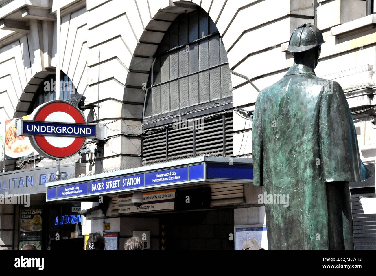 Baker street station hi-res stock photography and images - Alamy