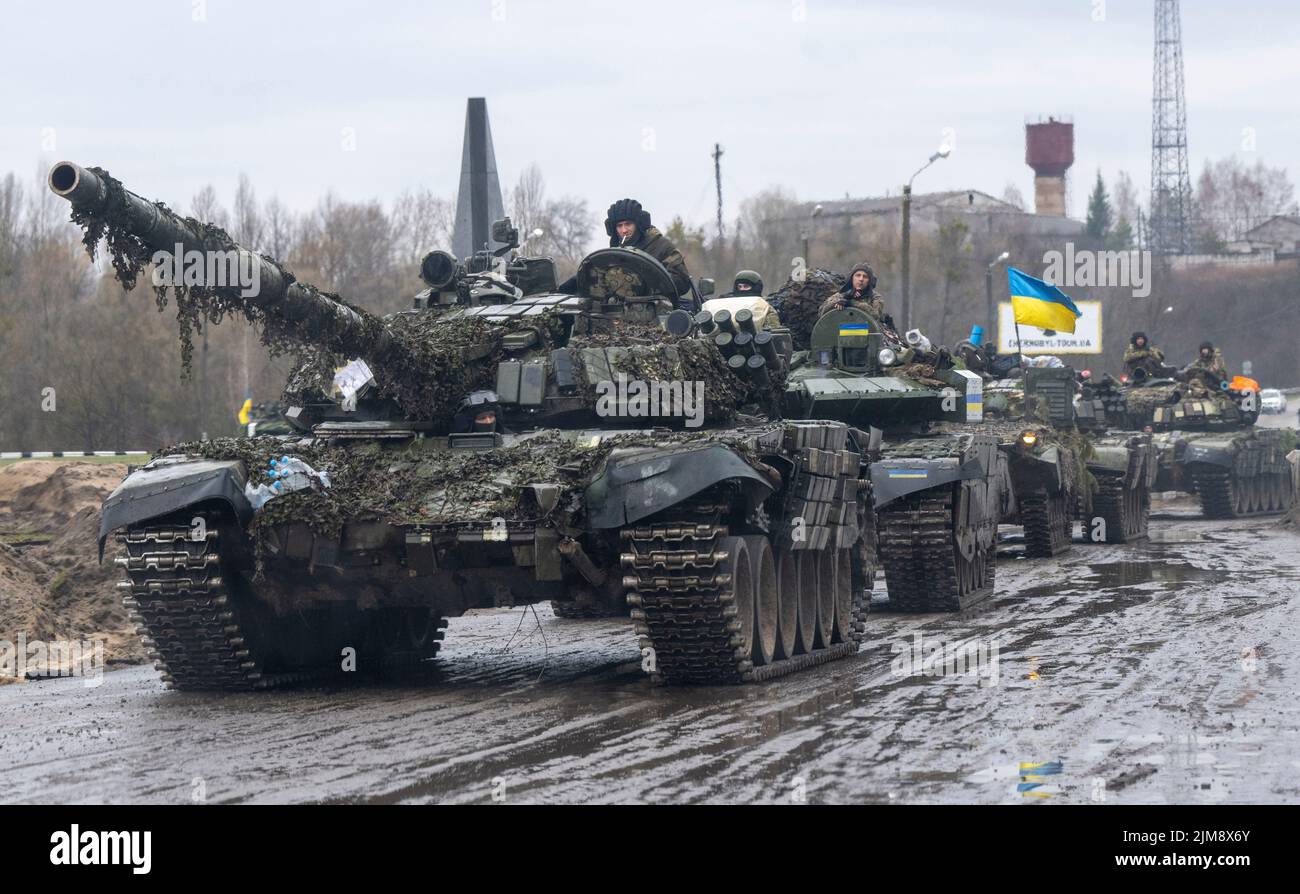 , Ukraine. Pic Shows Ukranian tanks and armour on the move today acroos ...